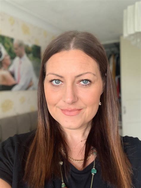 Helen Pearson Make Up Helen Pearson Make Up Artist