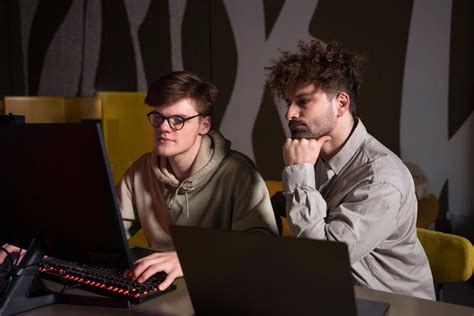 Linux Server Vs Windows Server Full Guide To Help You Choose DesignRush
