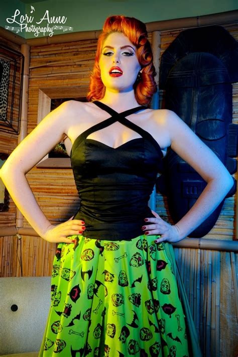 50s Deadly Dames Vixen Top In Black
