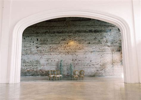 A Classic Ethereal Editorial Tampa Florida — Of Light And Letters