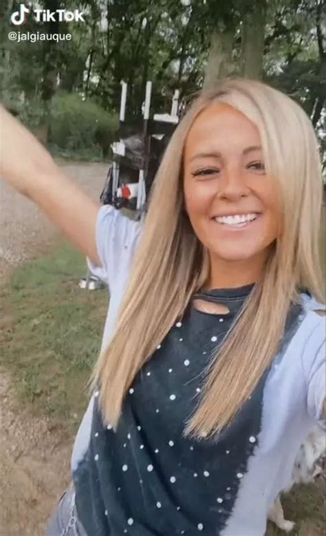 Hot Farm Girl Gets Marriage Proposals From Men After Dancing In Hot Pants Daily Star