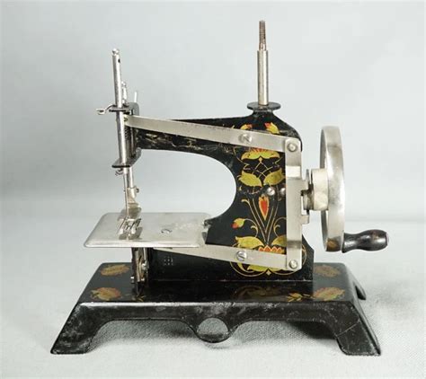 Ancienne Manivelle Allemande Casige Manivelle Manivelle Jouet Noir Et Floral Eur