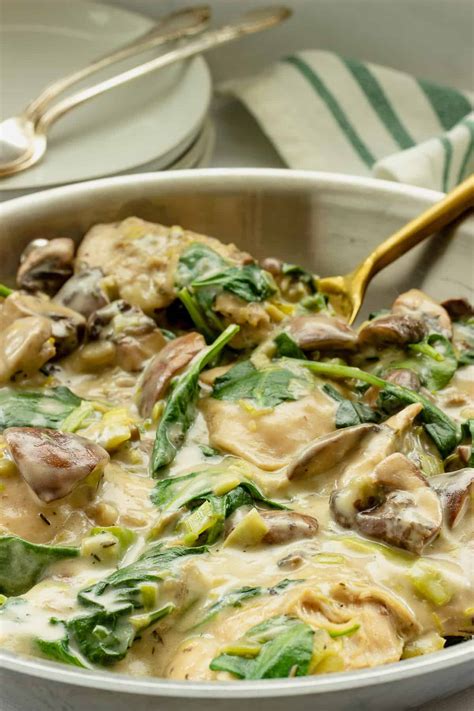 Chicken With Spinach And Mushrooms Craving Something Healthy