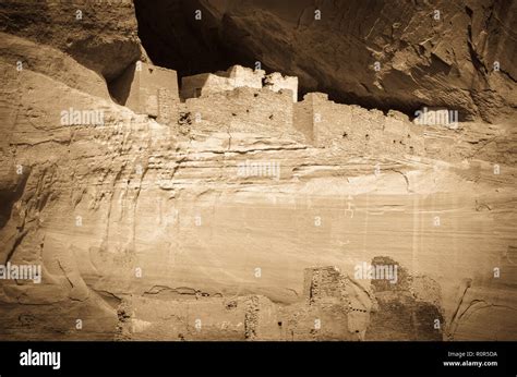 White House Ruin Canyon De Chelly National Monument Arizona Usa Stock