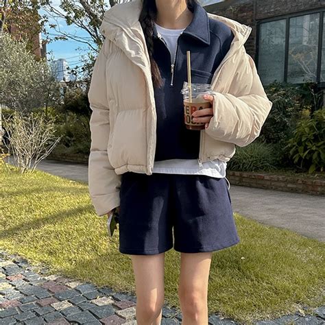 리얼코코 데스티 스트링 숏 패딩 3 Color 크롭하이넥점퍼