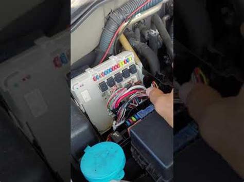 Nissan Pathfinder - предохранители и реле (7 видео)
