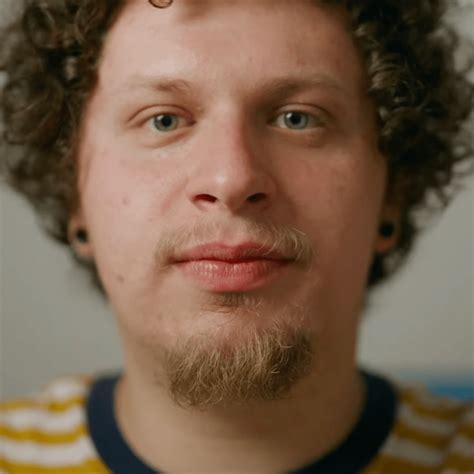 Bea Macdonalds Instagram Twitter And Facebook On Idcrawl