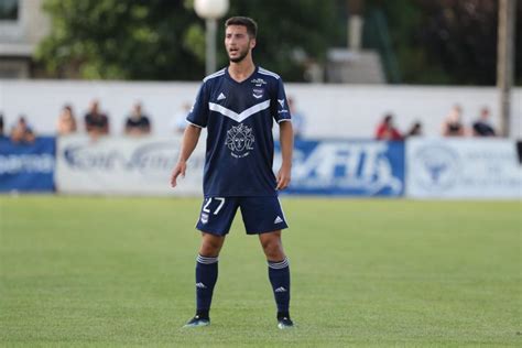 Bordeaux Tom Lacoux évite Lopération