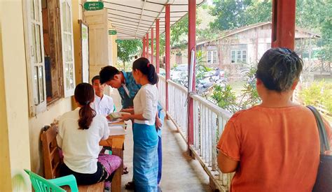 ပိုင်ကျုံမြို့၌ ၇၈ နှစ်မြောက် တပ်မတော်နေ့ အထိမ်းအမှတ် သတင်းစကား လက်ကမ်းစာစောင်များ ဖြန့်ဝေ