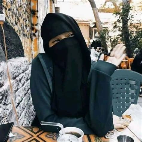 yasmine ahmed