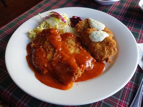 씁 On Twitter Rt Jjiliii 고양 힐사이드카페 성석동에 위치한 경양식집 일산의 여러 경양식집을 가봤는데 돈까스는 이 곳이 가장 맛있었다 산미 있는