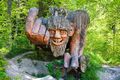 Trollskogen I Gamleby Svenska Destinationer
