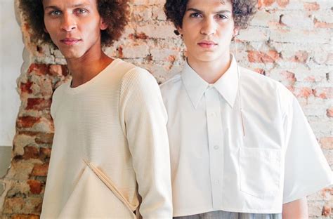 21 Gender Neutral Brands Every Fashion Lover Should Wear The Odyssey