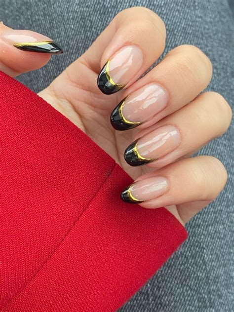 Gold And Black Nails Gold Gel Nails Gold Nails French Black Gold Nails