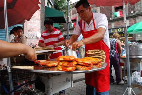 16 Iconic Foods To Try In Mexico City Sabores Mexico Food Tours