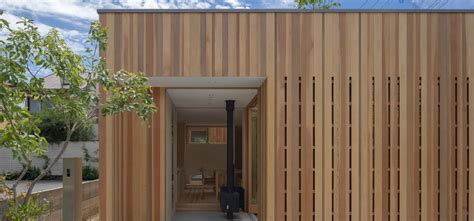 Красива малка къща в японски стил Profitbg