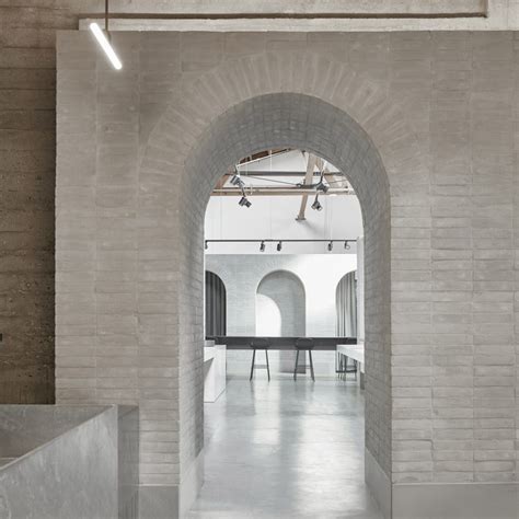 Mclaren Excell Unveils Minimalist Hq For Samsung Design Europe