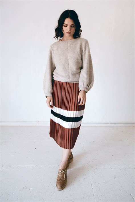 Subway Skirt Vintage 1990s Pleat Skirt Size S