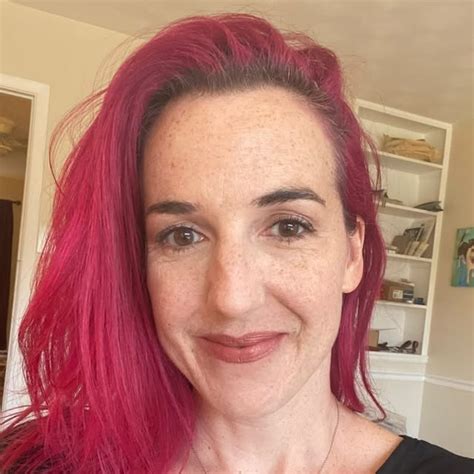 Caroline Healy On Threads