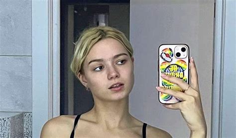I Think I Look Better Without Makeup Rnomakeupallowed