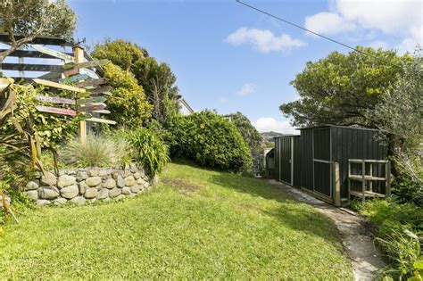 13 Paparangi Crescent Paparangi Wellington Louis Metson Real Estate