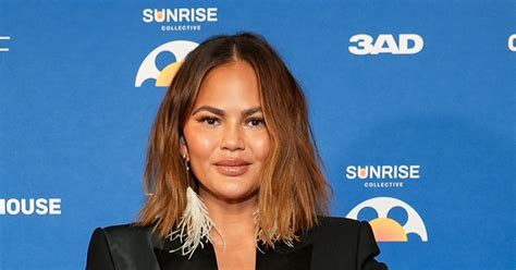 Chrissy Teigen Sparks Backlash With Post For Daughters Girl Scout