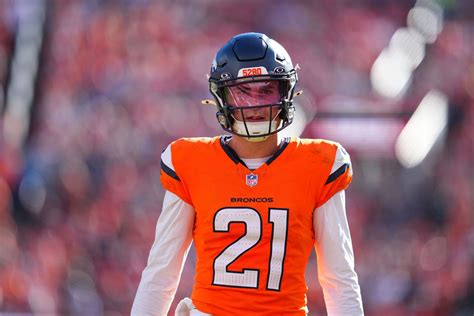 Broncos Vance Joseph Wouldnt Coach Riley Moss Differently On Penalty