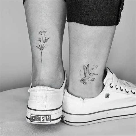 Hummingbird Tattoo Ideas Moms Got The Stuff Tatuagem De Beija Flor Tatuagens Retro