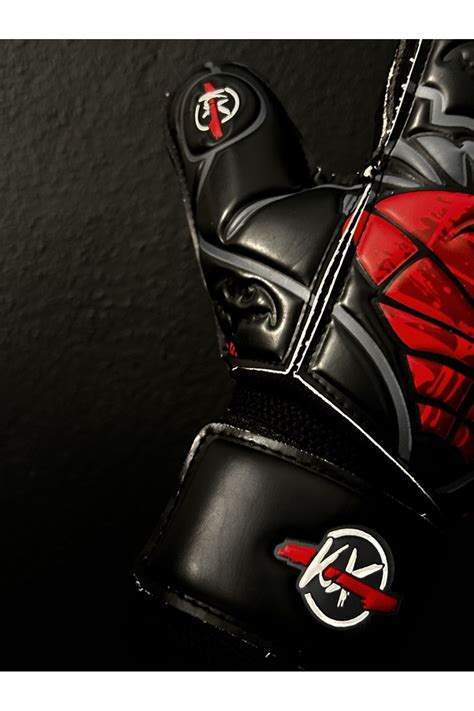 Kxspor Kx Dc ‘batman Profesyonel Kaleci Eldivenifiyatı Yorumları Trendyol