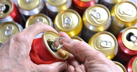찌그러진 캔 음료 사지 마” 중금속 ‘주석 노출 98 캔 제품 통해
