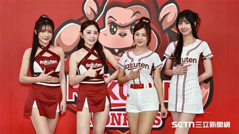 獨家／新應援服加直條紋修飾身材 樂天女孩不怕事後修圖被抓包