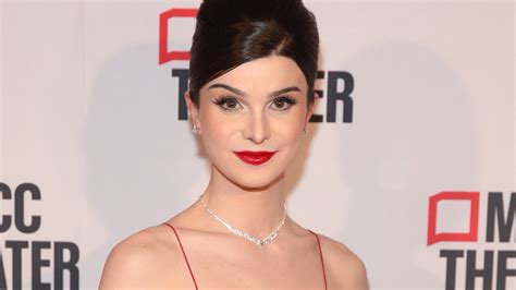 Cnn Apologizes For Unbelievably Bad Segment That Misgendered Dylan Mulvaney