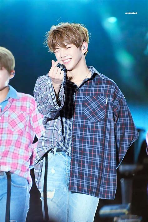 ️다니엘 생일 정말 마니마니 축하해 ️ Happydanielday 12월의마법같은소년강다니엘 Daniel Womens Plaid Shirt Men Casual