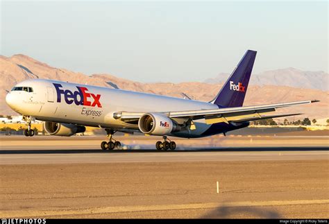 N112FE | Boeing 767-3S2F(ER) | FedEx | Ricky Teteris | JetPhotos