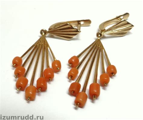 Золотые серьги с коралловыми подвесками, СССР