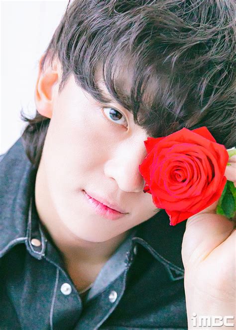 움짤 덱스 장미보다 진한 덱스게임