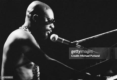 Isaac Hayes Photos And Premium High Res Pictures Getty Images