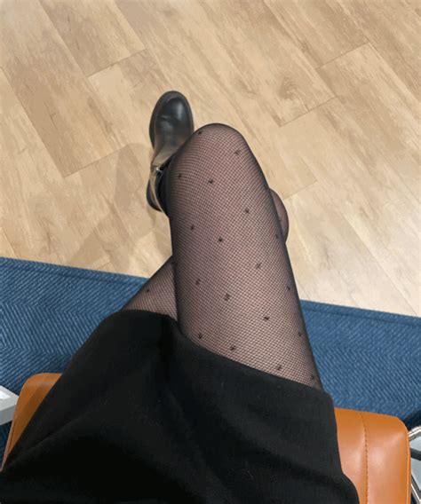 [국내생산] 도트 반투명 스타킹 Black 에이블리