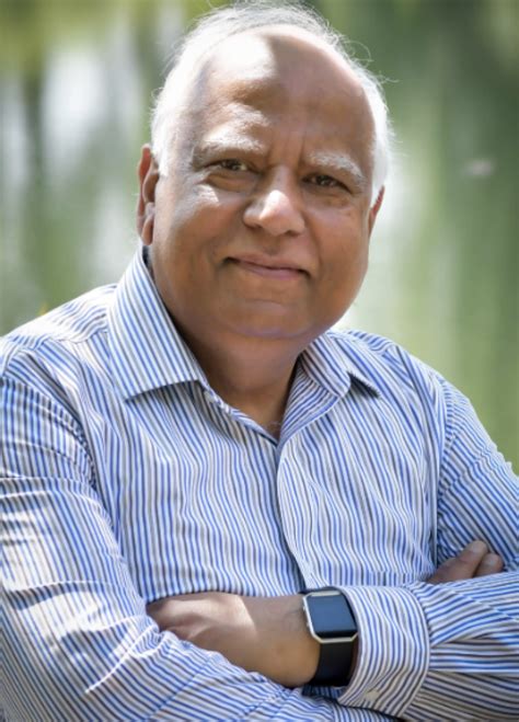 Dr Mrityunjay Singh Receives Rustum Roy Lecture Award And Albert