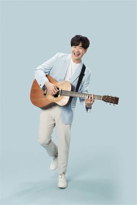 แสตมป์ อภิวัชร์ จัดทัพแขกรับเชิญ ร่วมคอนเสิร์ต “ด้วยรักและแอบดี” Sanook Music