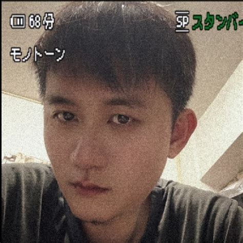 後面那是擔架嗎？ 不行的時候躺上