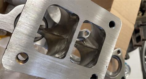 4 To 1 T4 Twin Scroll Turbo Manifold Merge Collector Flange