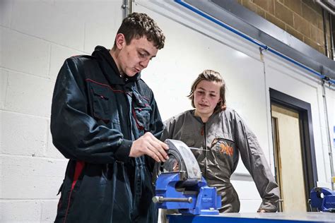 Level 3 Motorsport Engineering Wiltshire College And University Centre