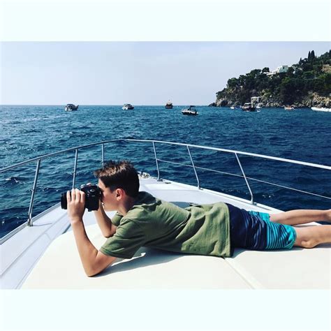 Pin Von — 𝒋𝒐 𝒆𝒍𝒍𝒆 ♡ Auf Noah Schnapp