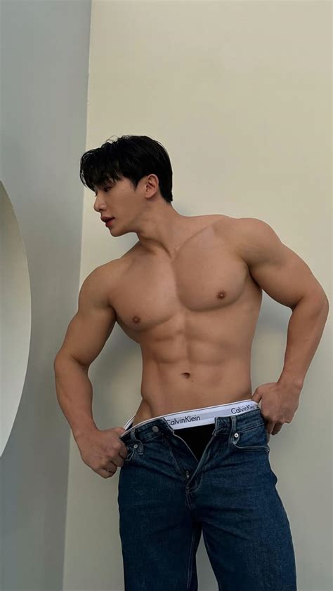 Pin Su M O N S T A X