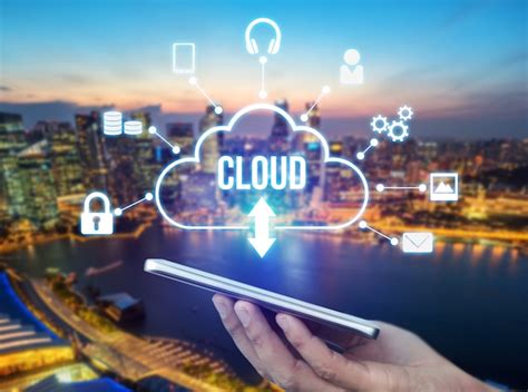 Premium Photo Cloud Computing Technology And Online Data Storage For Global Data Sharing