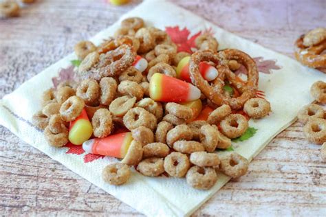 Pumpkin Spice Cheerios Snack Mix Baked Broiled And Basted