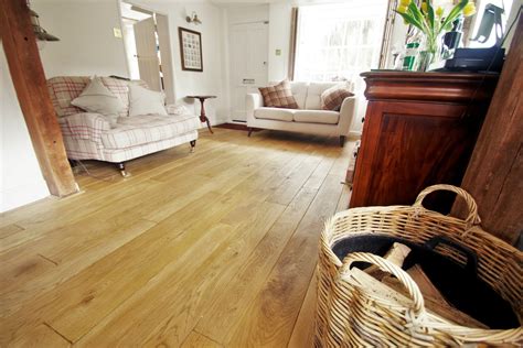 Worn Edge Mixed Width Flooring Orlestone Oak
