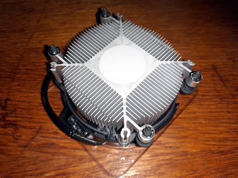 CPU chladič AMD Wraith Stealth AM Aukro