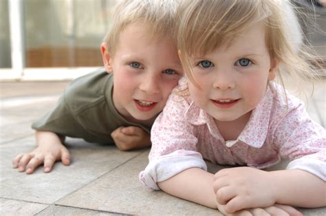 Geschwister Stadtlandkind